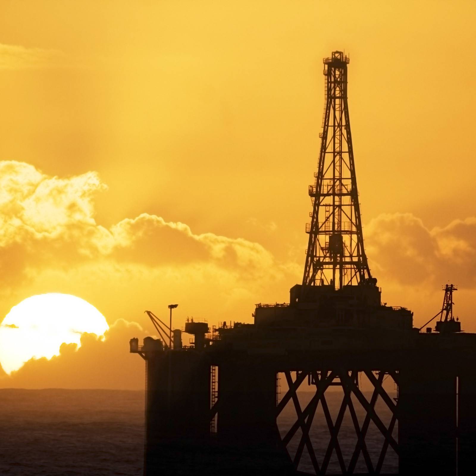 Online LLM Oil and Gas Law - Short Course Entry Route | University of ...