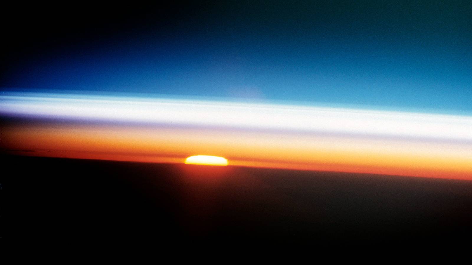 Comparative Planetology and the Atmosphere of Earth - Online Course